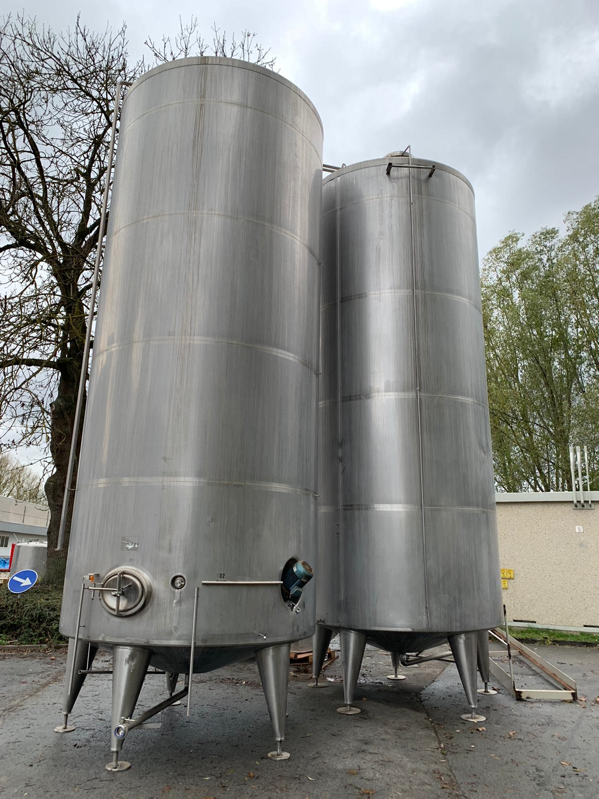 Used Storage Tanks by RITTER, insulated, 40000 l with Side-Entry Agitator
